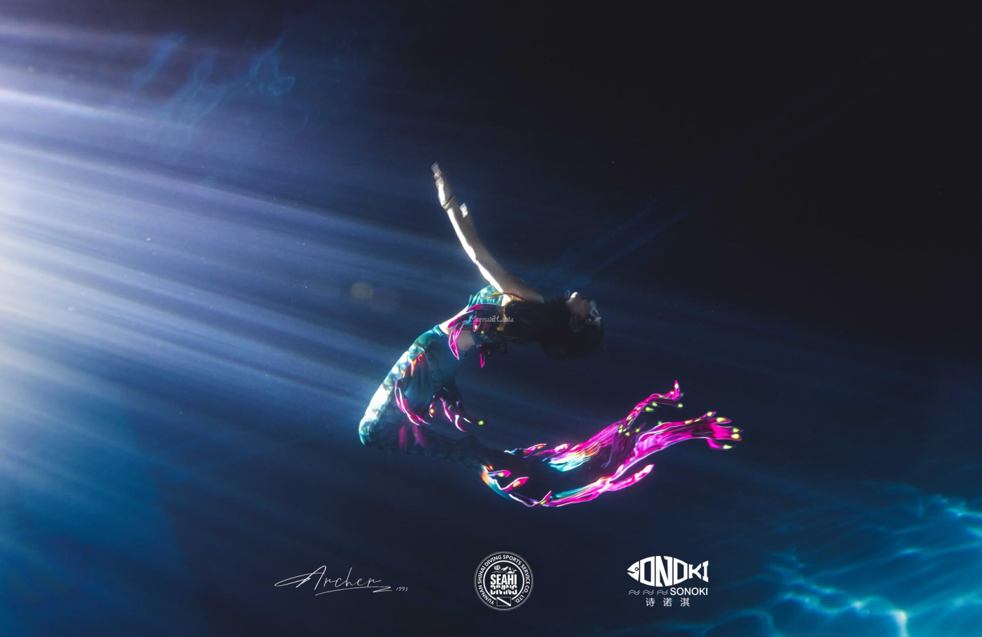 Amazing LED Mermaid Merman Tail Style 1 Green Pink – Mermaid Lucia Official